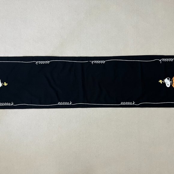 Holiday | Halloween Snoopy Peanuts Applique Table Runner 17x7 Holiday ...